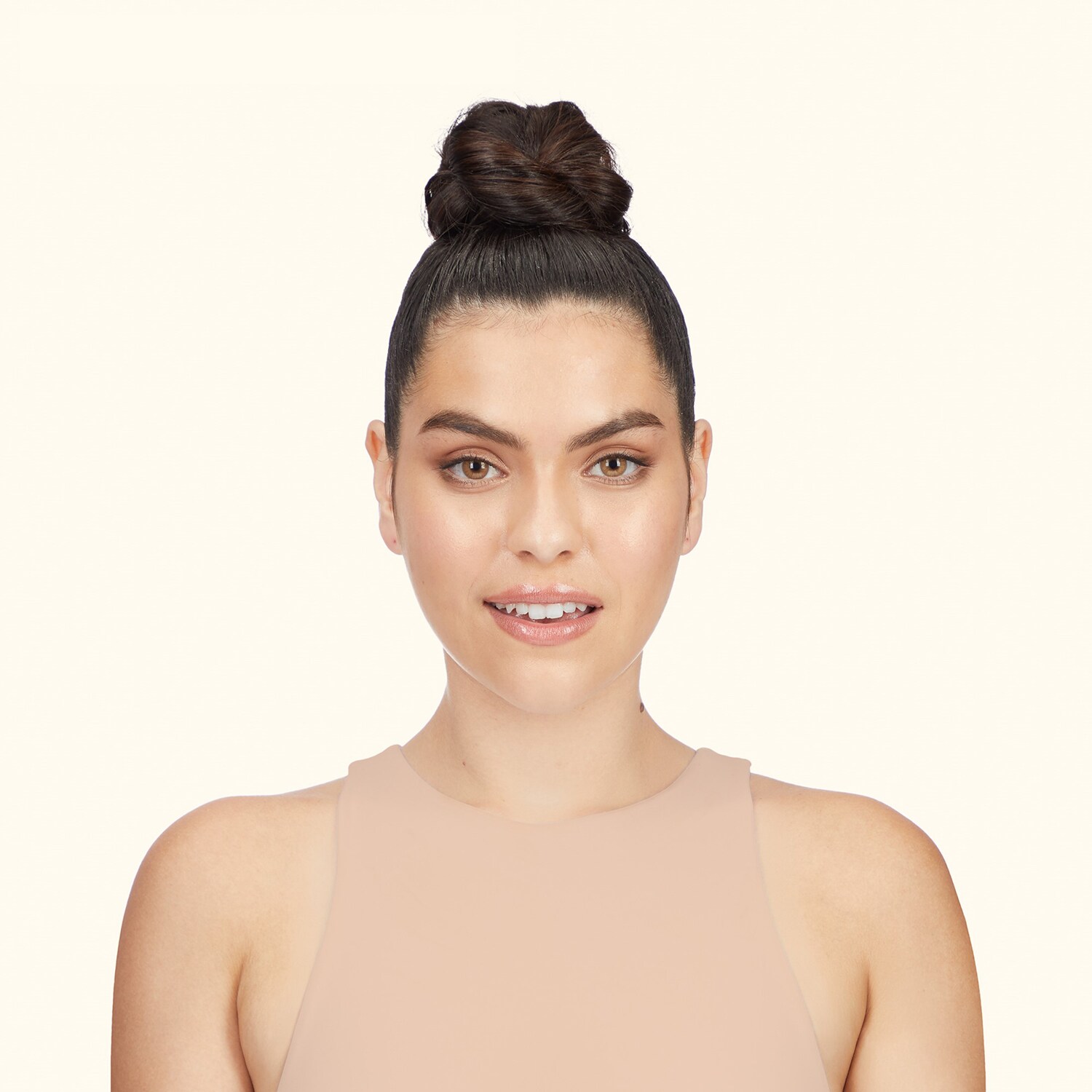 Fluxus – Fixativ cu fixare flexibila AMIKA ≡ SEPHORA