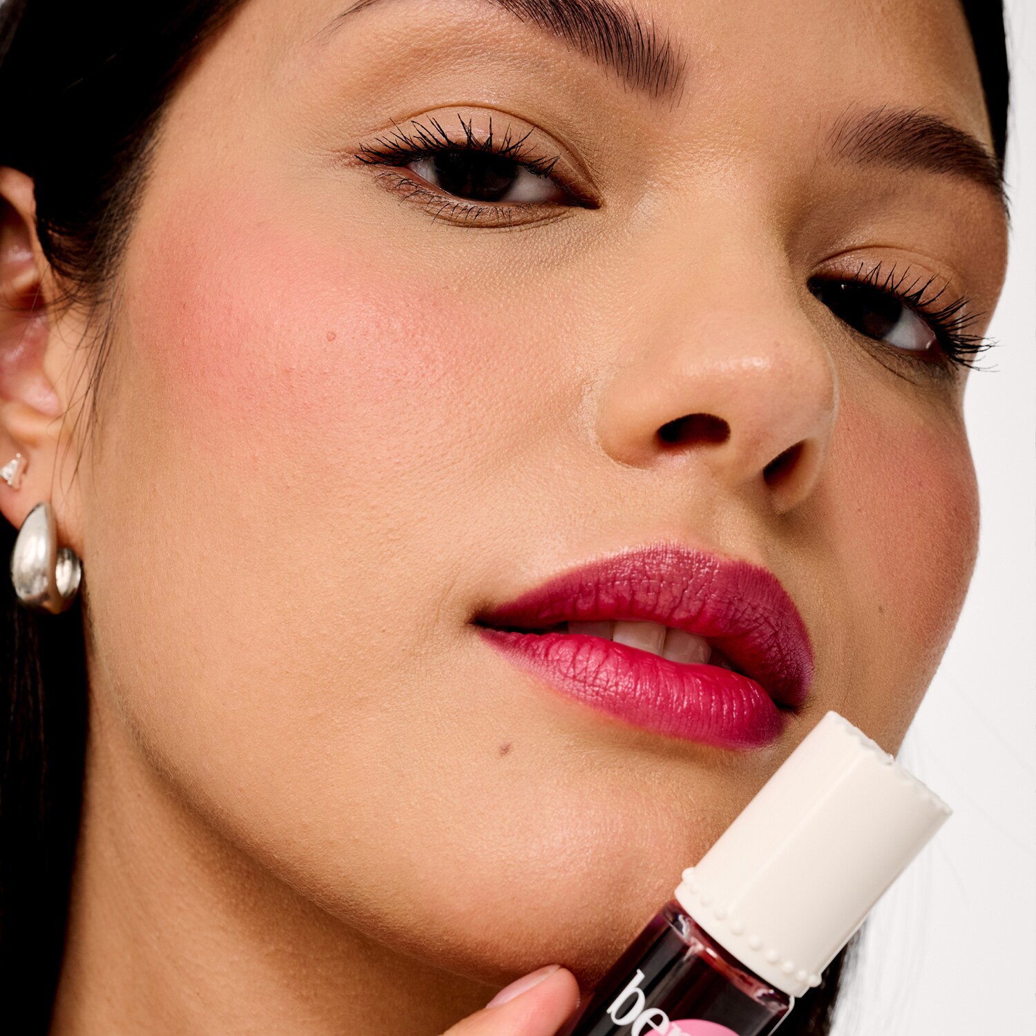 Benetint - tint na tváře a rty z BENEFIT COSMETICS ≡ SEPHORA