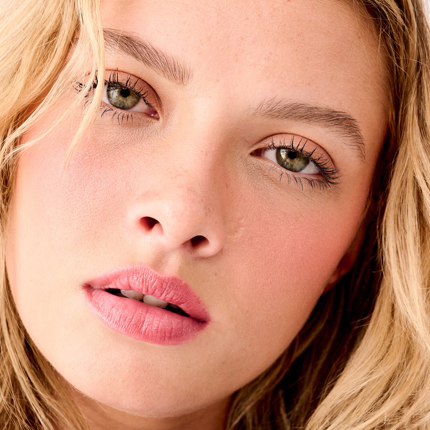 Shellie - Blush Poudre Rose de BENEFIT COSMETICS ≡ SEPHORA