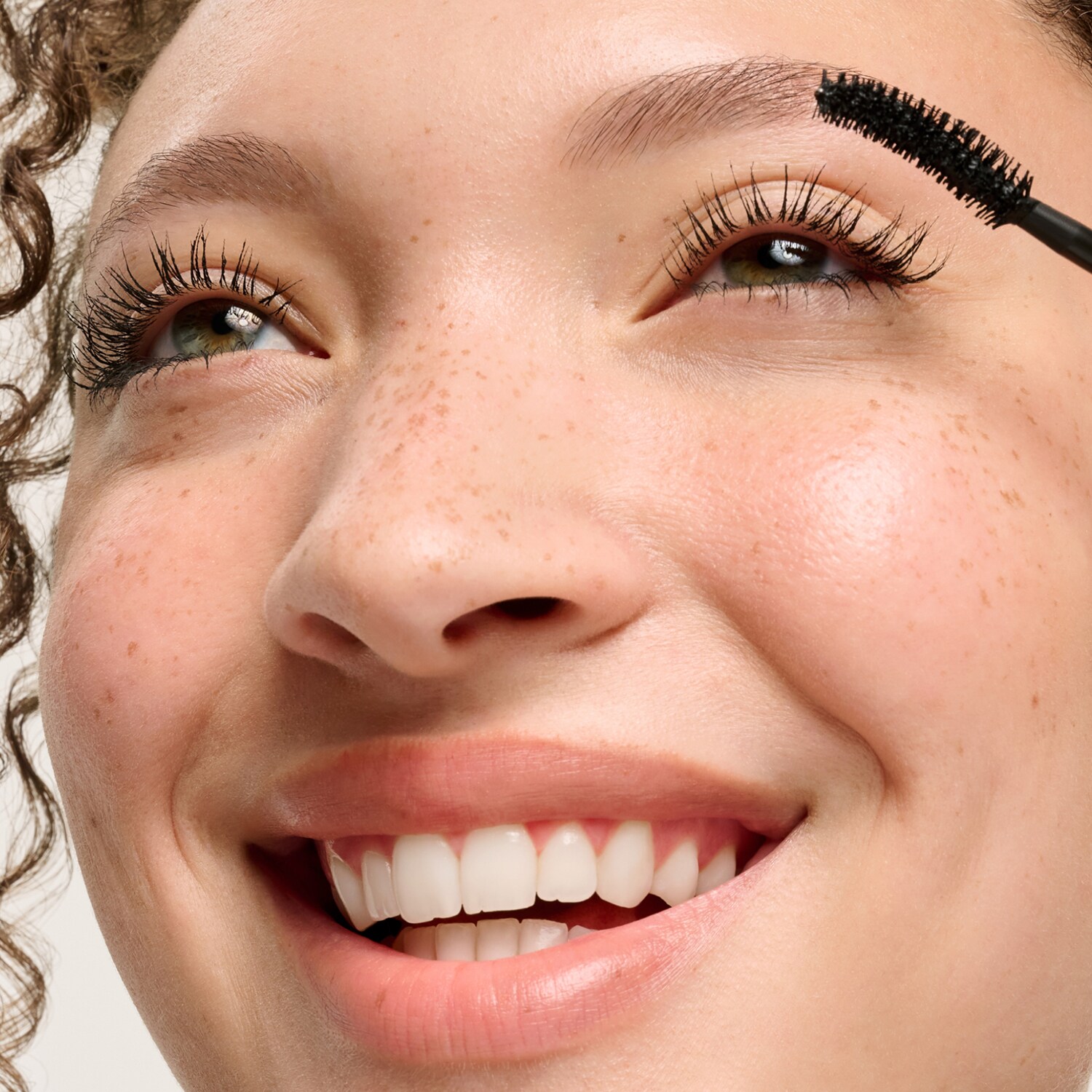 Fan Fest - Fanning Mascara von BENEFIT COSMETICS ≡ SEPHORA