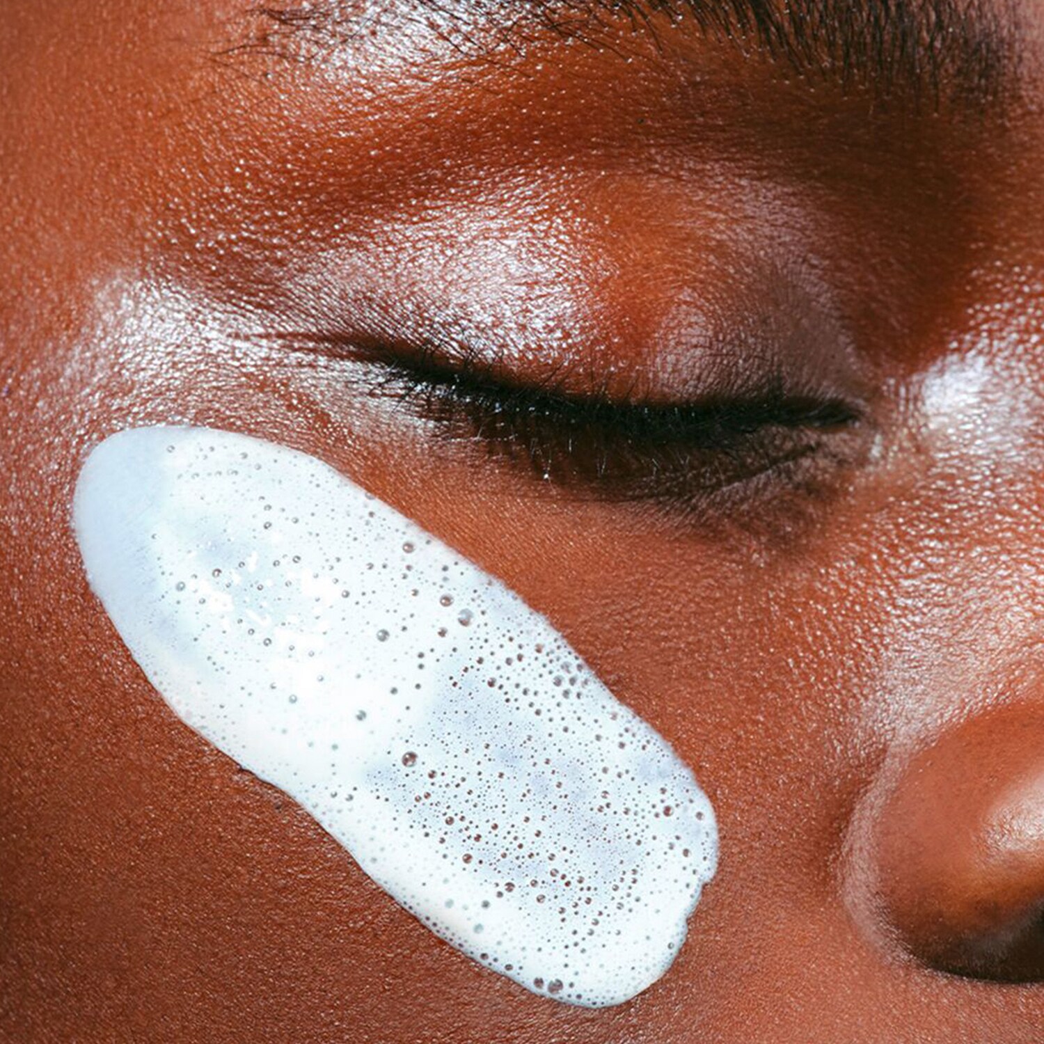 Detergente Schiumogeno Idratante - Detergente schiumogeno per pelle ...