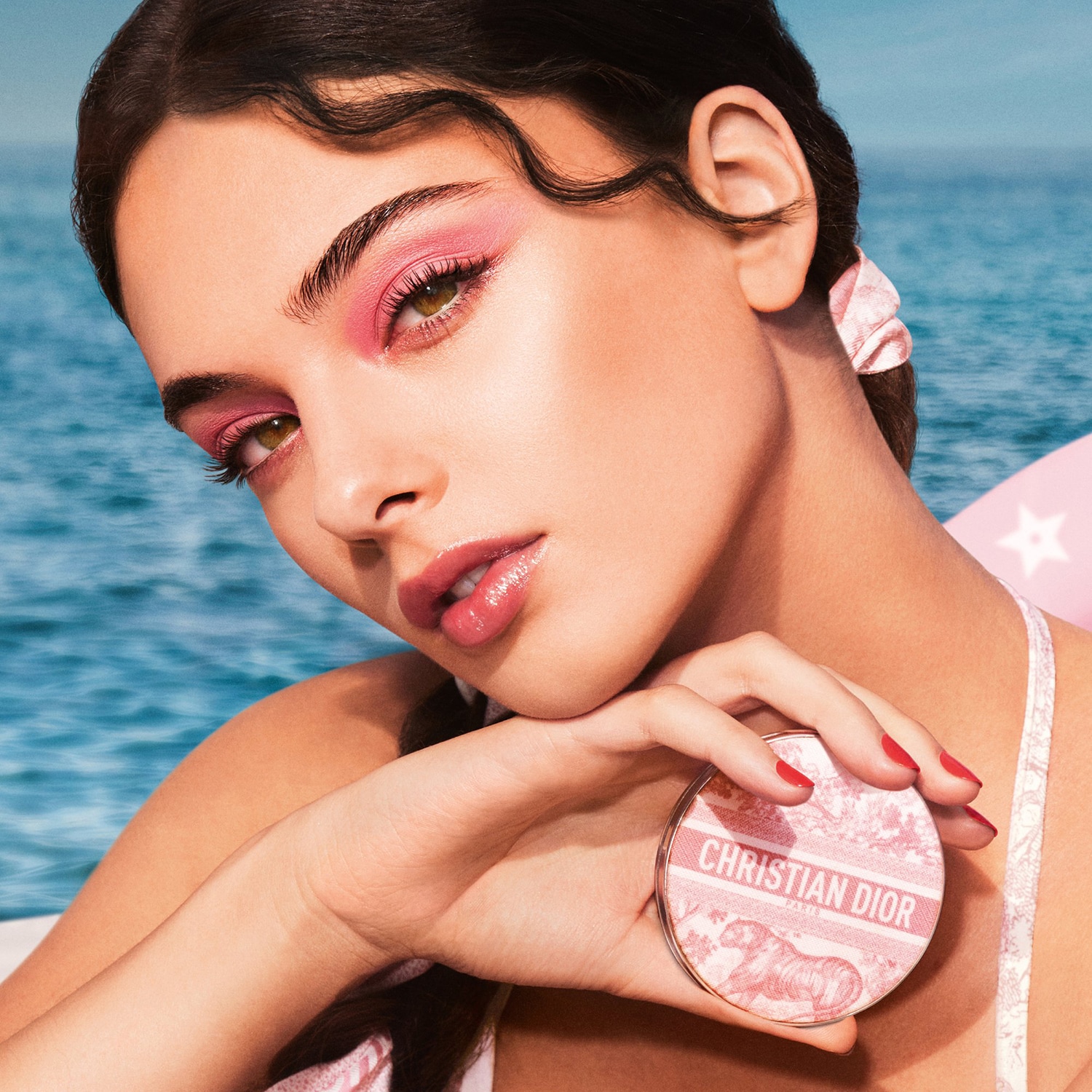Dior Lip Glow Oil - Nourishing glossy lip oil color-awakening DIOR ... Dior Lip Glow Oil - Nourishing glossy lip oil color-awakening DIOR ...