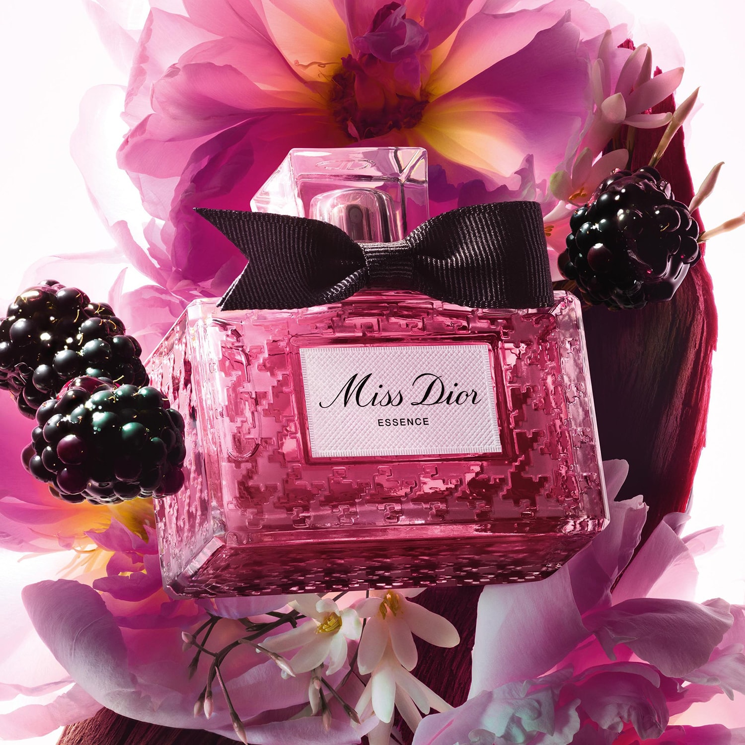 Miss Dior Essence - Ediție limitată cu note florale delicioase și ...