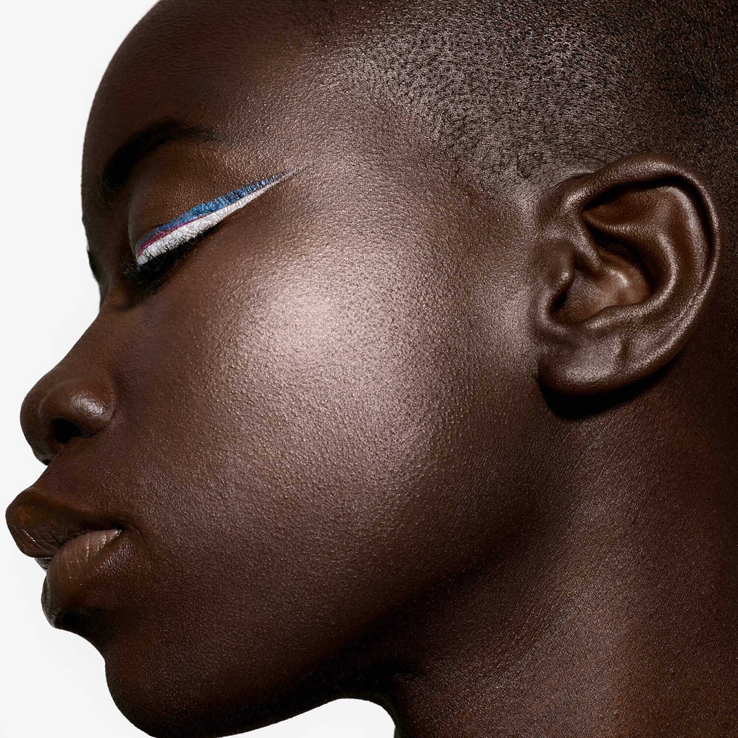 Glitty Lid Shimmer Liquid Eyeliner - Eyeliner liquido di FENTY BEAUTY ≡ ...