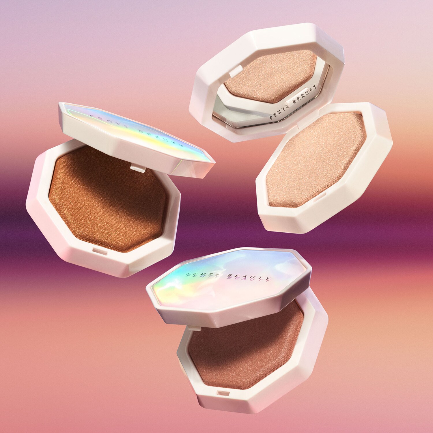 Demi' Glow Light – Rozjasňovač z FENTY BEAUTY ≡ SEPHORA
