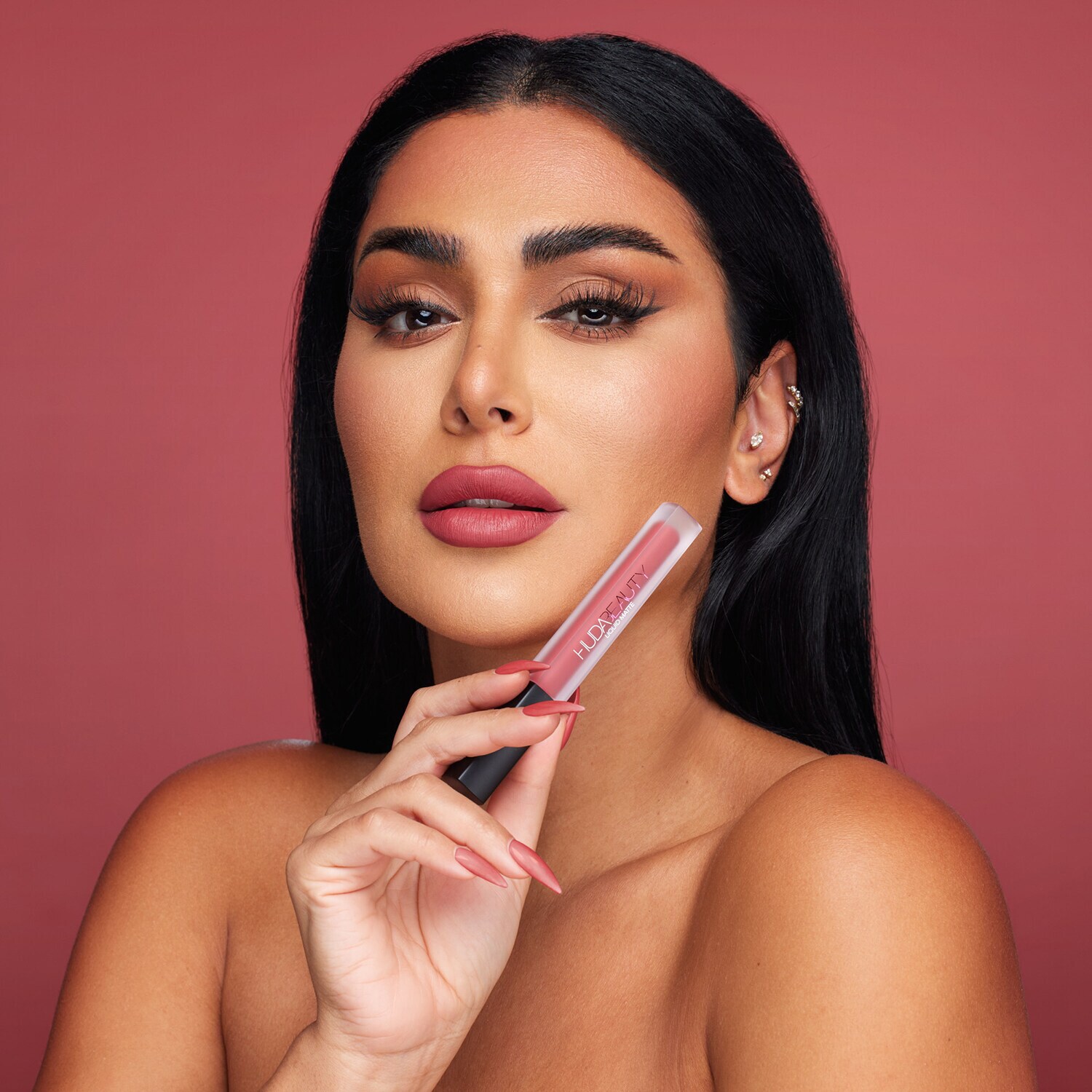 Liquid Matte - Labial acabado mate de Huda Beauty ≡ SEPHORA