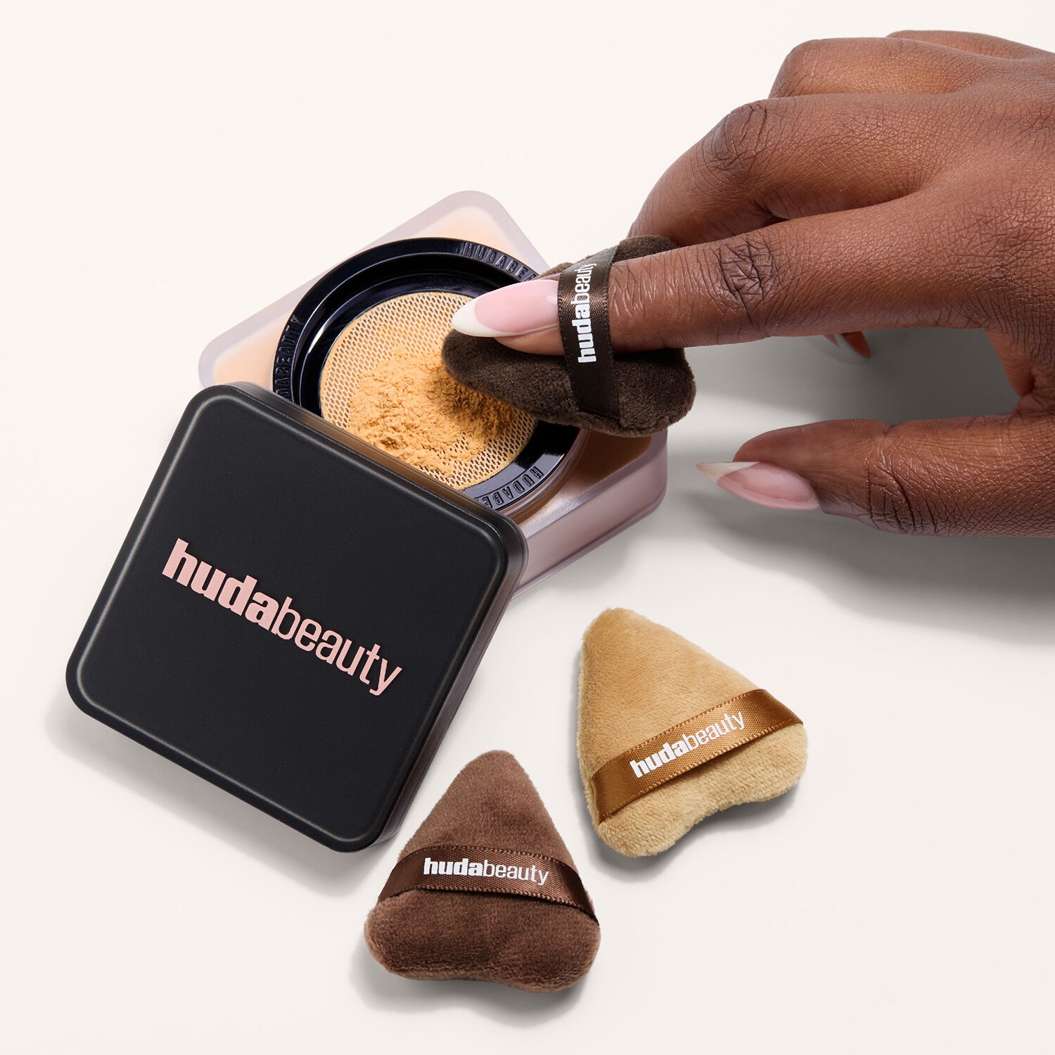 HUDA BEAUTY Mini Puffs Powder Puff Trio - Trio di Mini Piumini ≡ SEPHORA