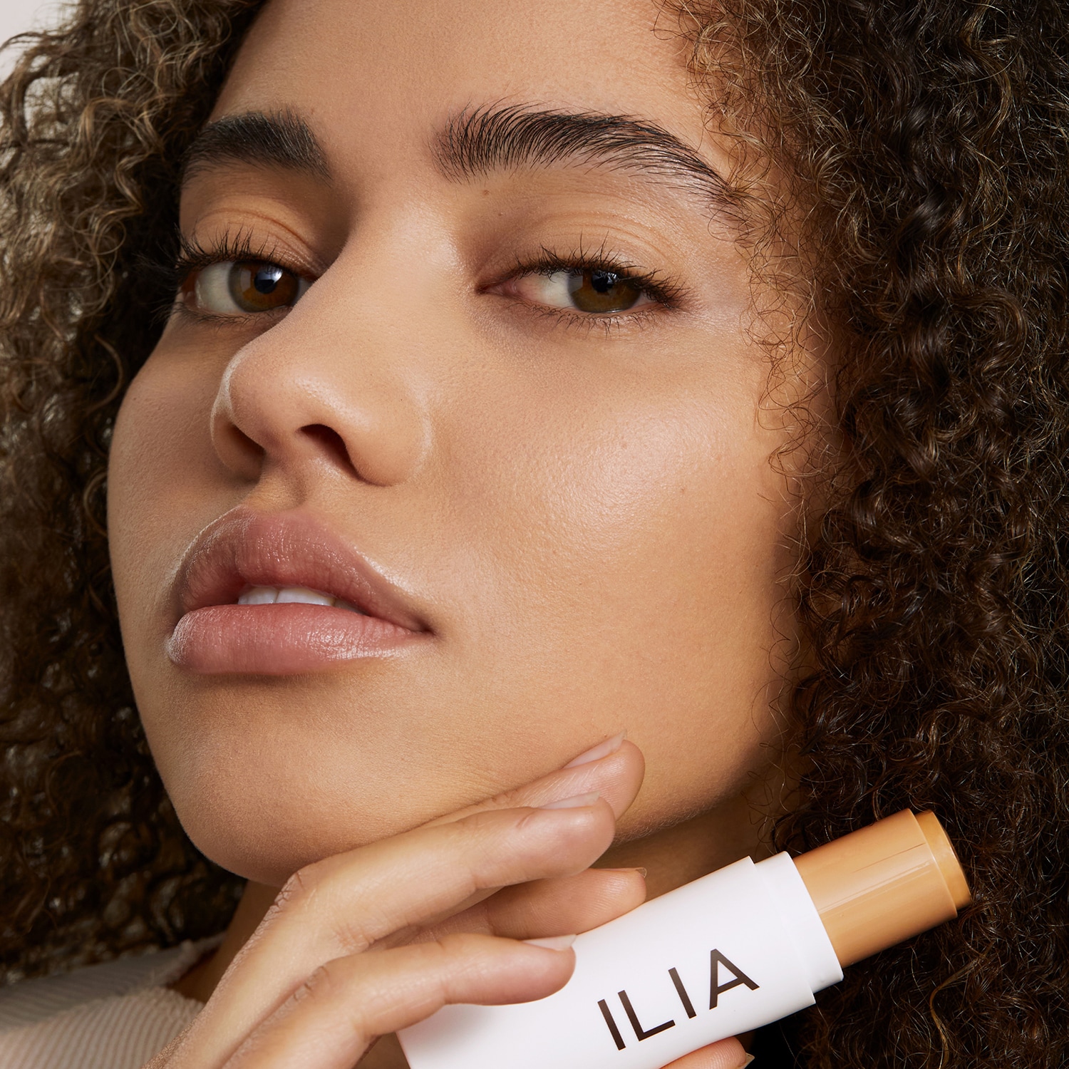 Skin Rewind Complexion Stick - Teint-Stick von ILIA ≡ SEPHORA