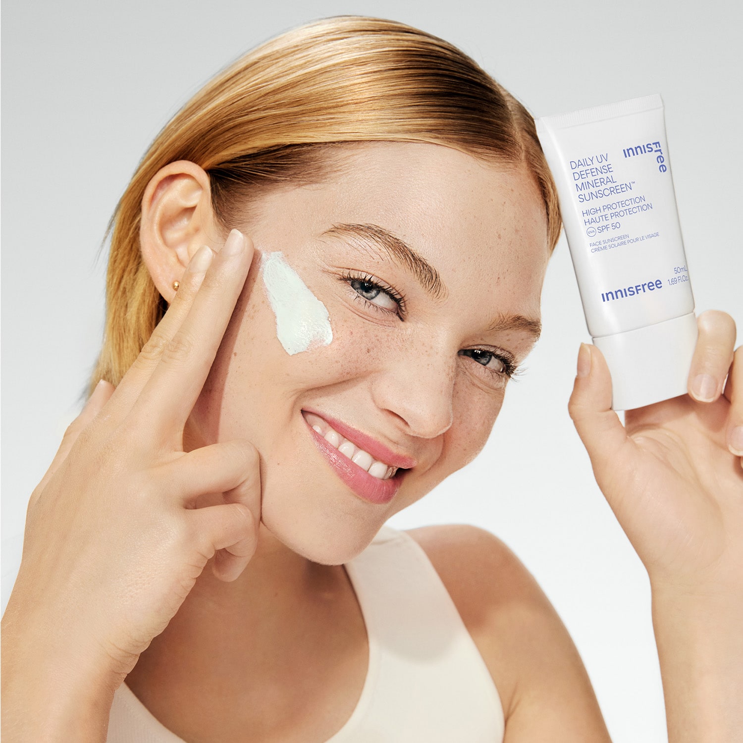 Crema solara zilnica pentru fata, SPF 50 - Protectie solara UVA / UVB ...