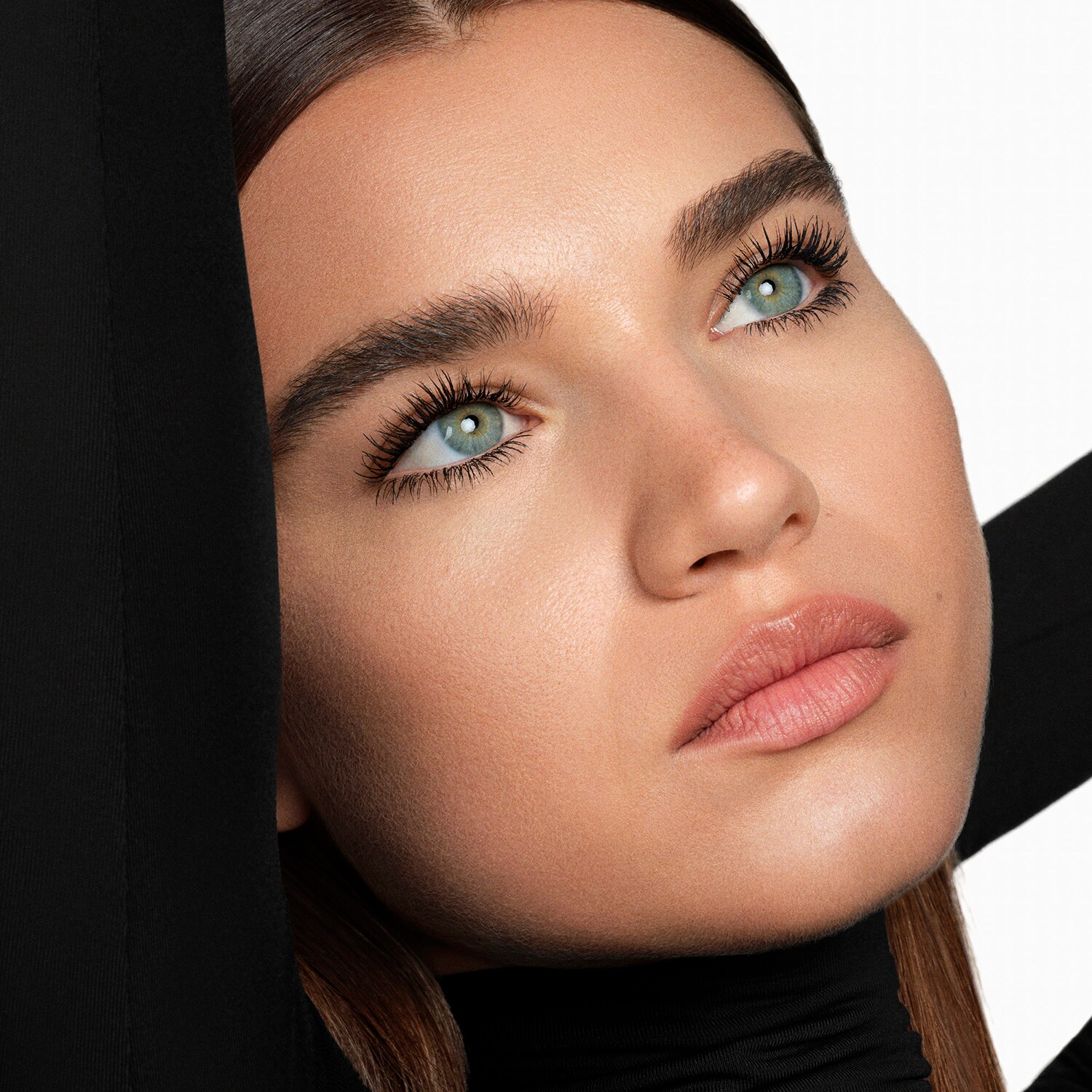 Master Mascara™ – Objemová řasenka z MAKEUP BY MARIO ≡ SEPHORA