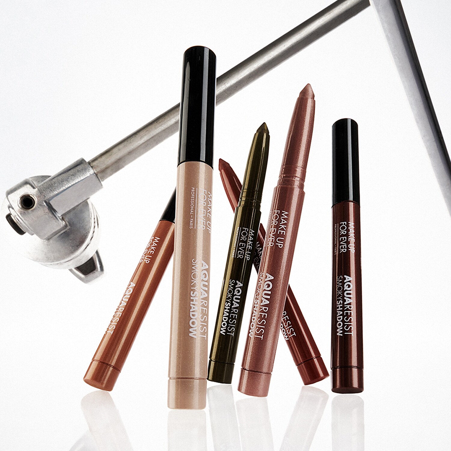 AQUA RESIST SMOKY SHADOW - MATITA OCCHI 3 IN 1 di MAKE UP FOR EVER ≡ ...