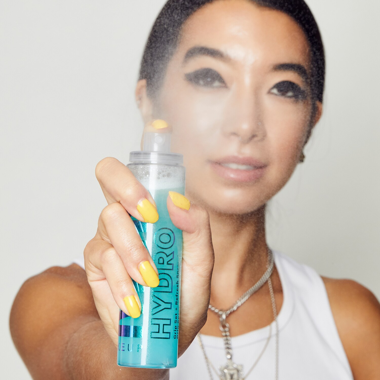 MILK MAKEUP Hydro Grip Set & Refresh Spray - Spray fissante e ...