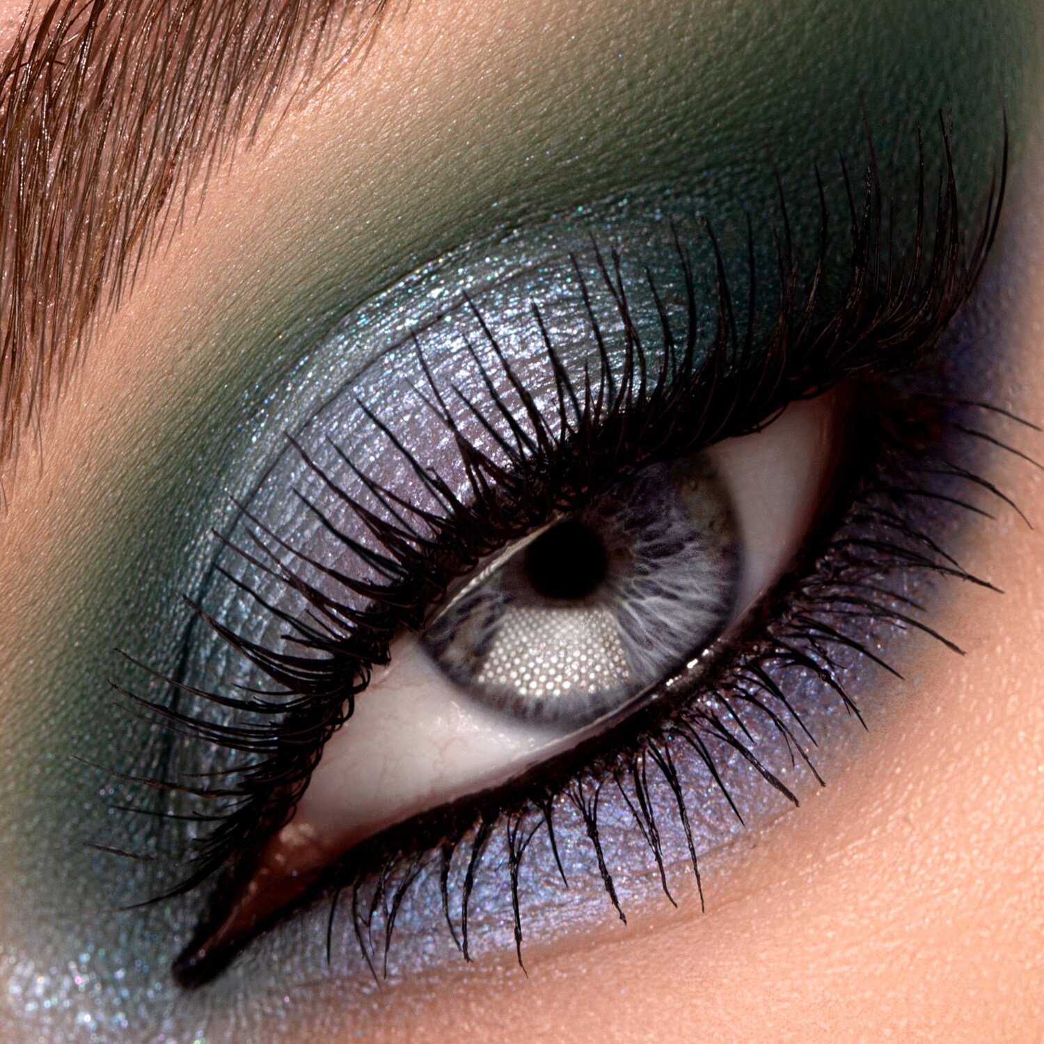 Pat Mcgrath Labs - Mthrshp Mega: Celestial Nirvana - Eyeshadow Palette