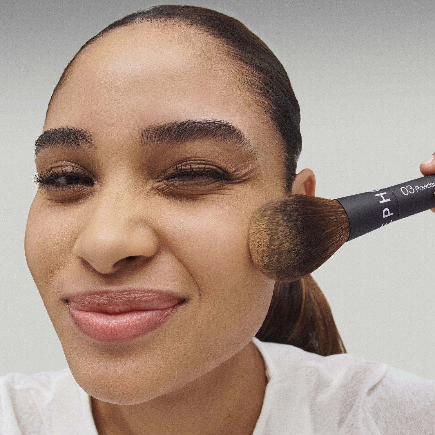 03 Pincel para Pó - Aplicação intuitiva, acabamento perfeito Sephora ...