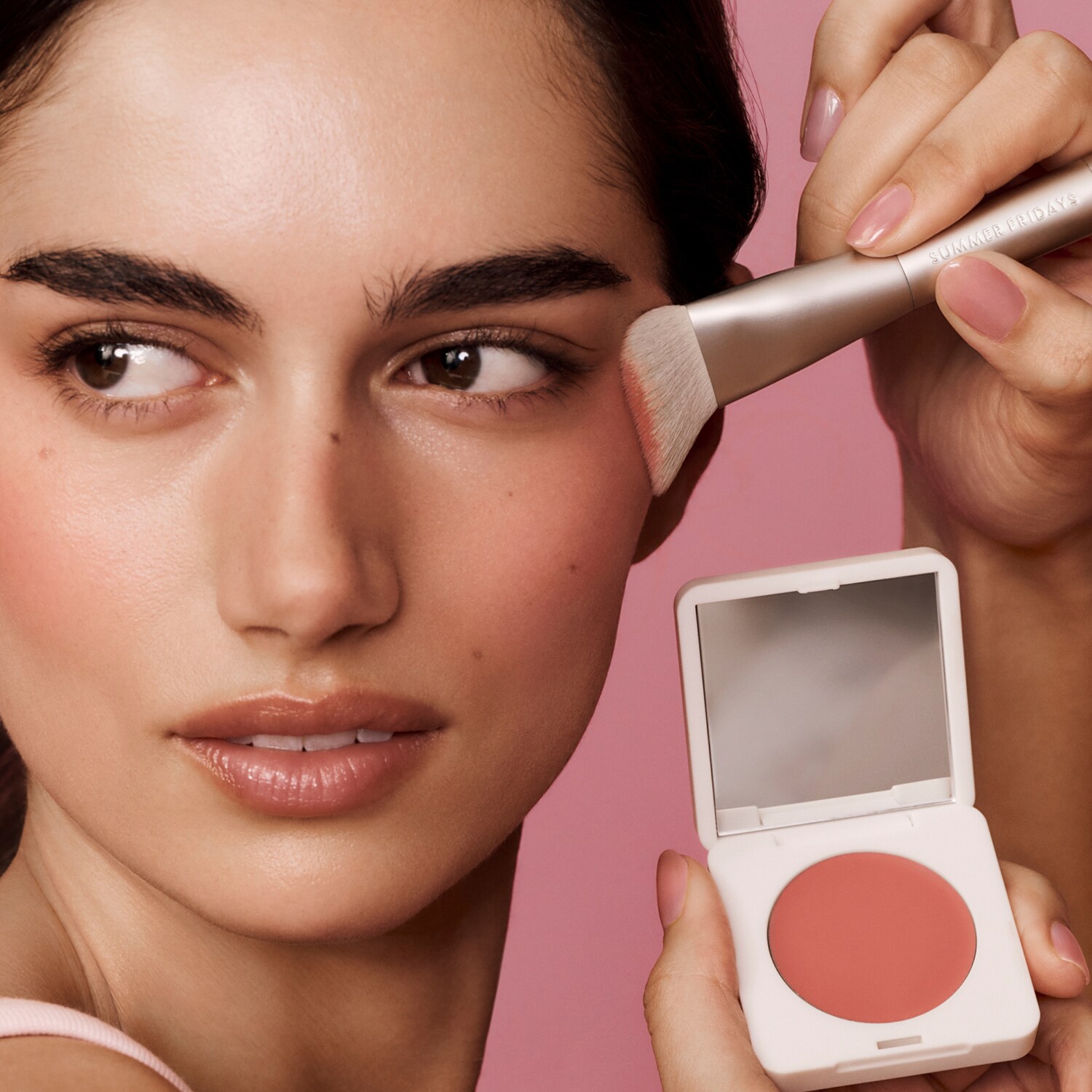 Summer Fridays - The Blush Brush - Rougeborste