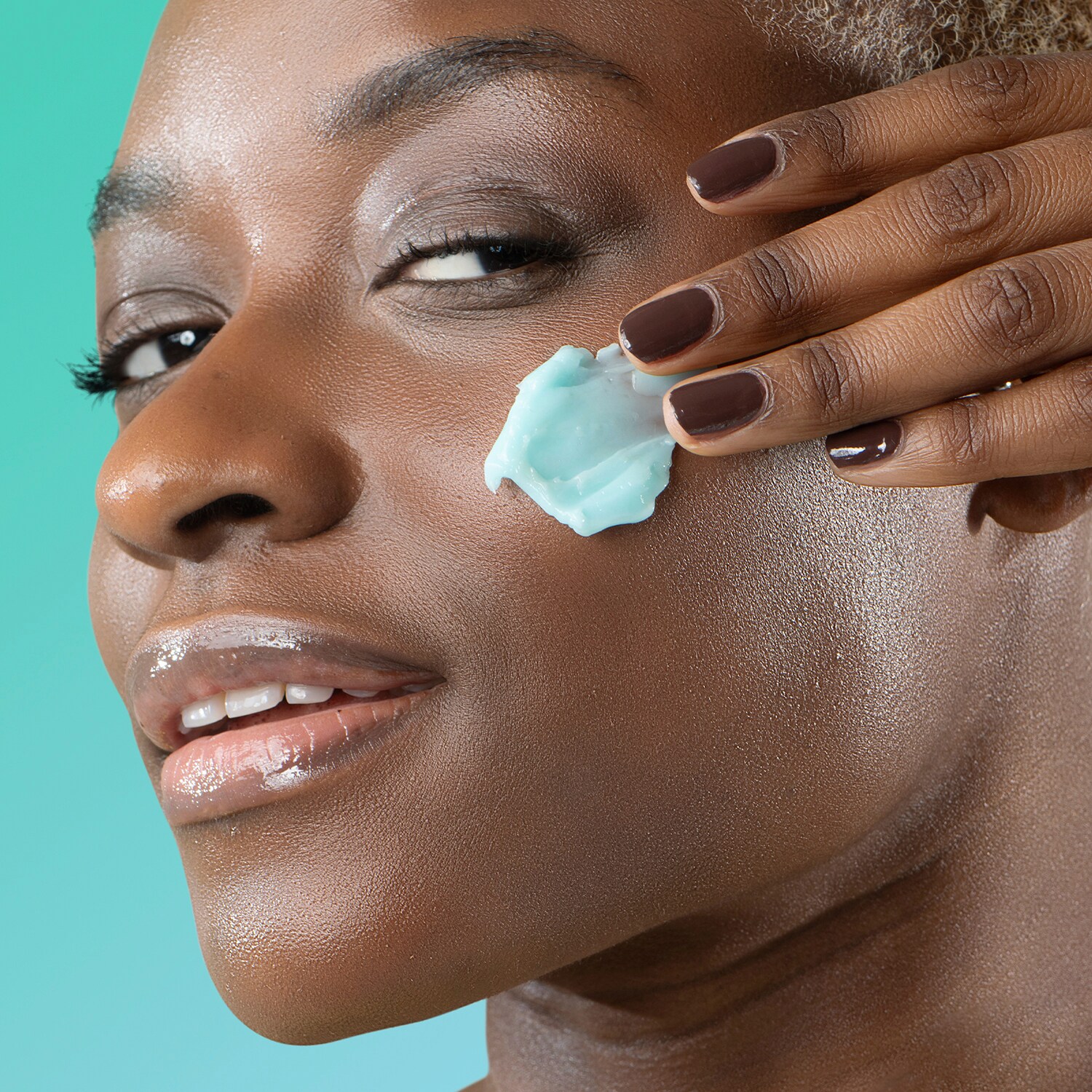 Aquamarine Melt Cleansing Gel-Balm - Gel Detergente di SUNDAY RILEY ≡ SEPHORA