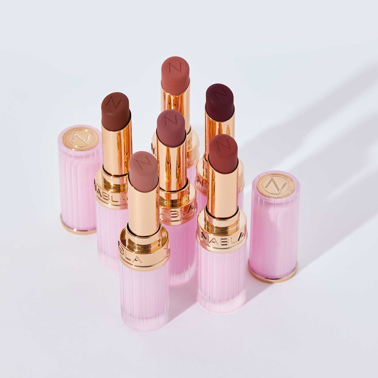 - Nablabeyond Blurry Lipstick - Soft-focus Matt Läppstift