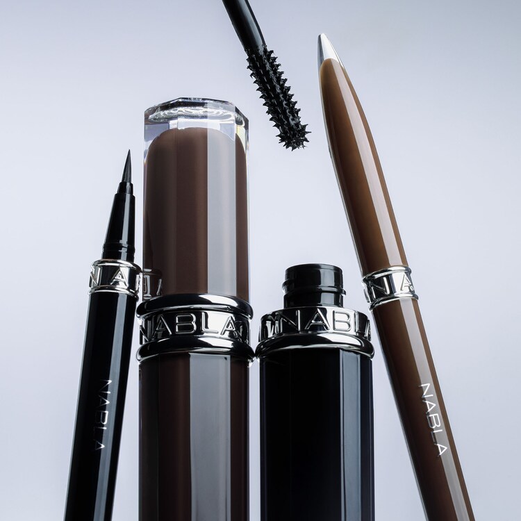 - Nablatrue Signature X Beyond Bold – Ögonmakeup-kit